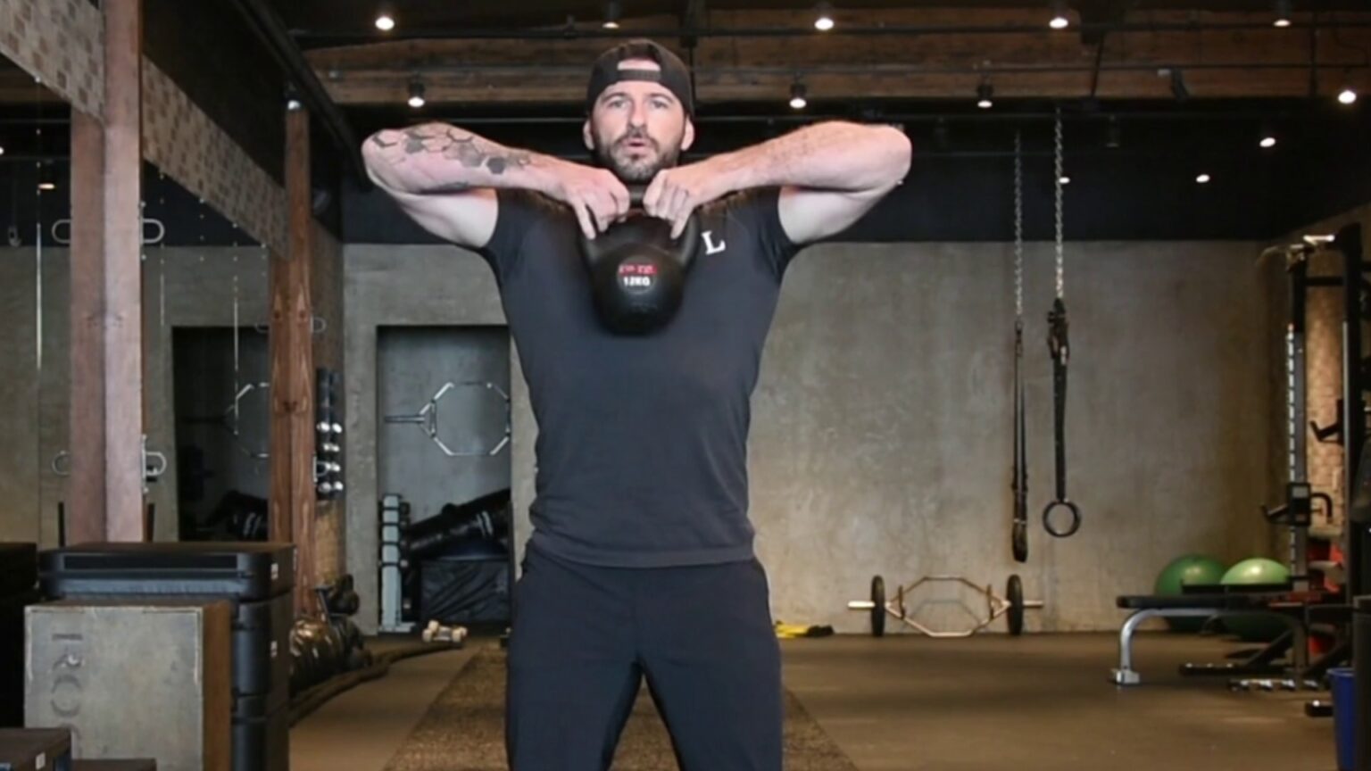 Kettlebell Upright Row: Muscles Worked, Benefits