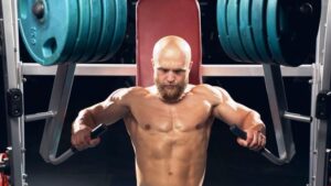 7 Best Chest Workout Machines (Best Exercises, Muscle Worked)